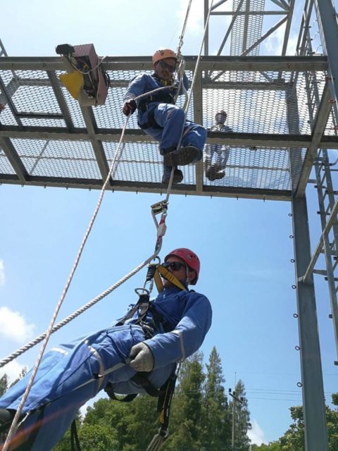 WAH+R: Basic Working at Height and Rescue - MOGIT | Marine Oil & Gas ...